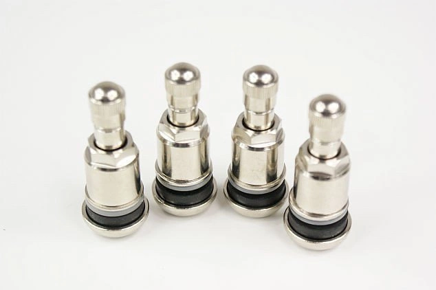 Metal valve, screwed valve for aluminum rims. ladnefelgi.pl